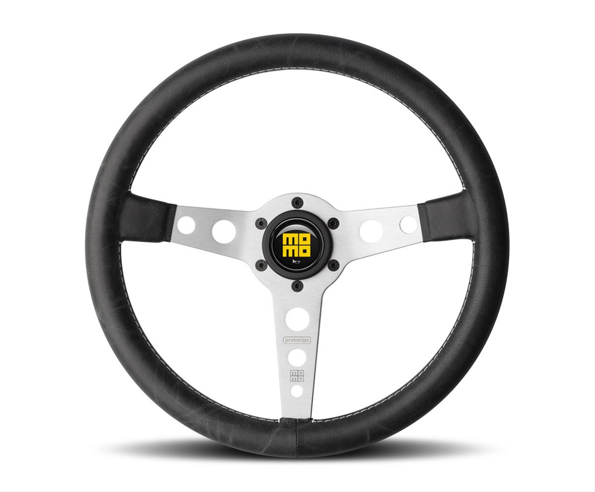 MOMO Racing Heritage Steering Wheel | Datsun Garage